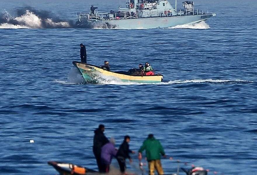 Israeli naval forces open fire at fishermen in Gaza, injuring one – PLF ...
