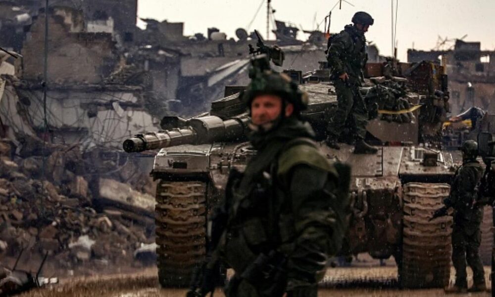 The Israeli occupation army begins ground offensive in northern Gaza ...